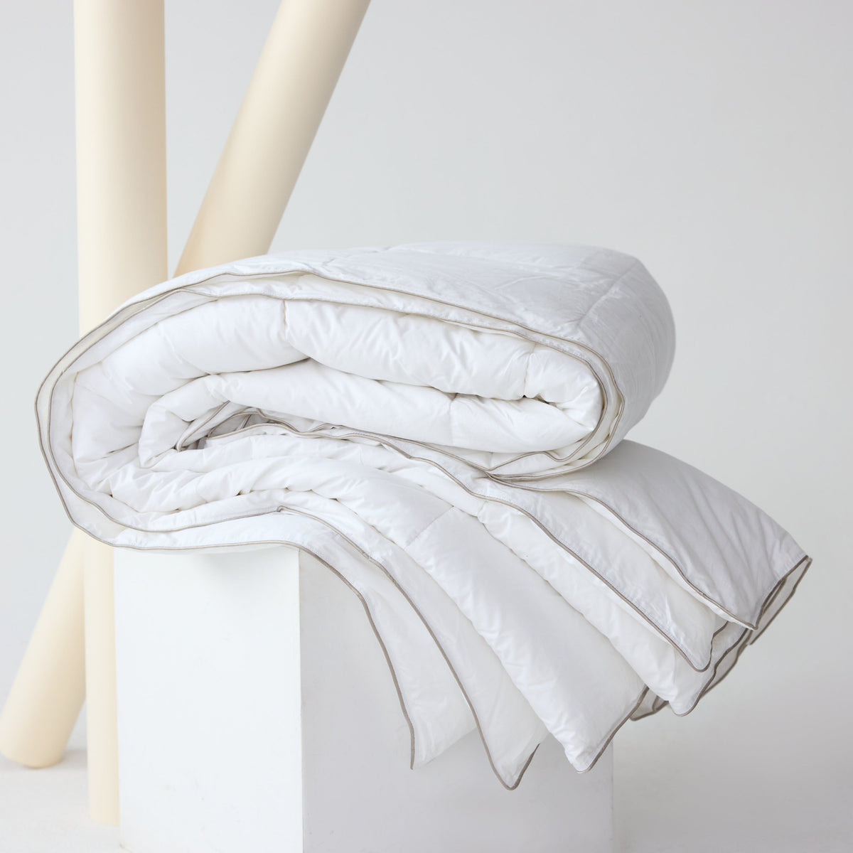 The advantages of synthetic duvet : hypoallergenic and practical ...